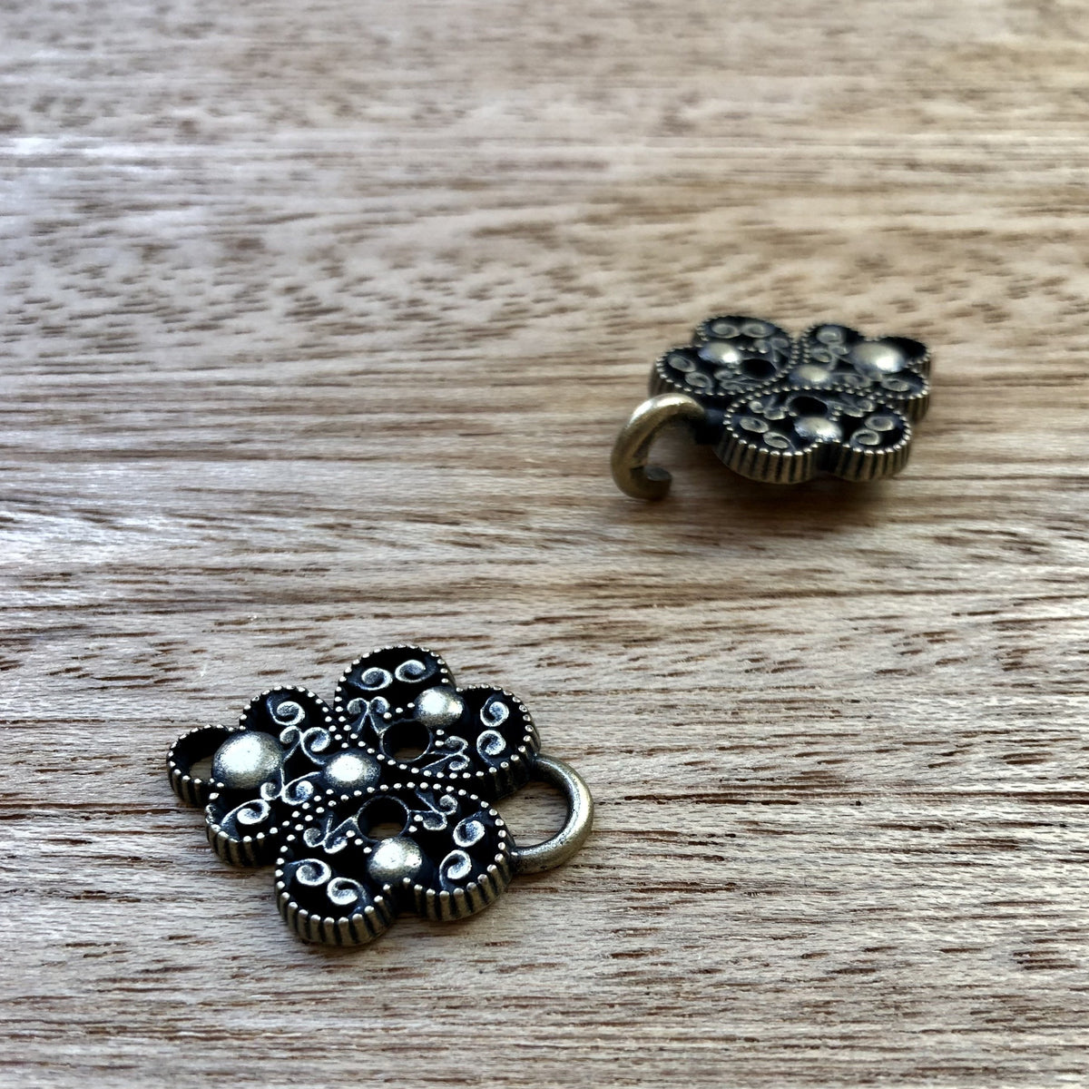 Hook Closure - Bronze – Atelier Moondust